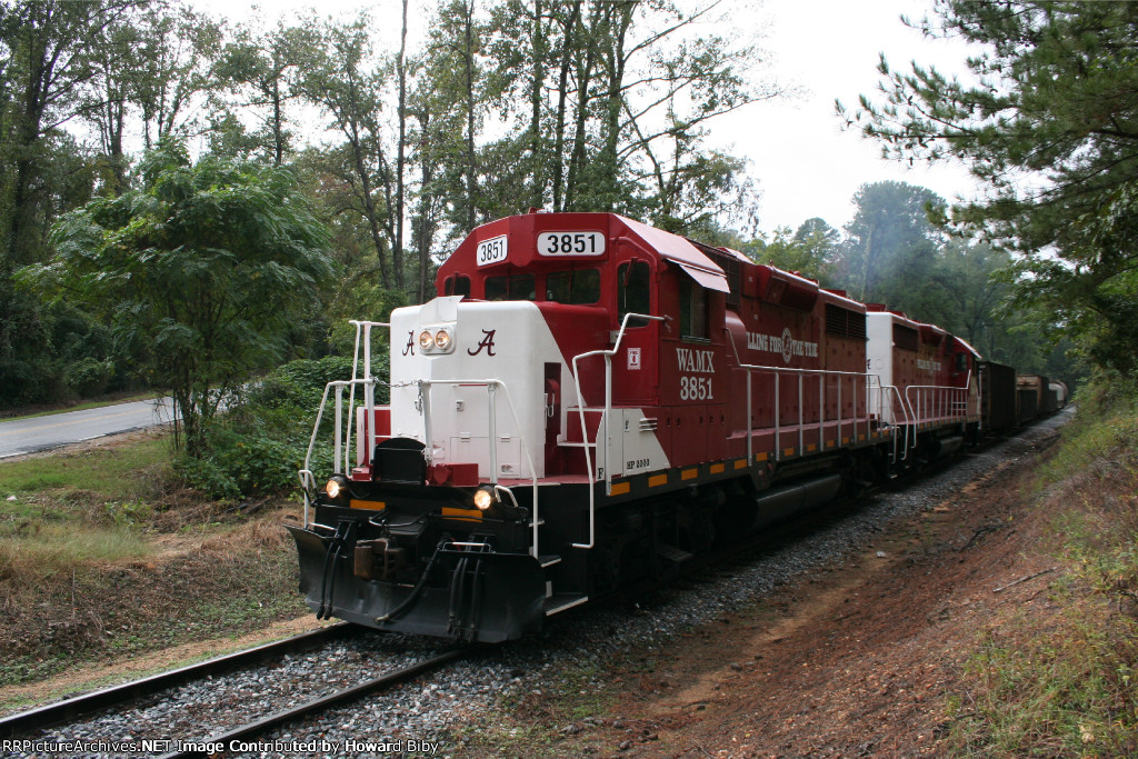 WAMX 3851 repainted "Pulling for the Tide"
